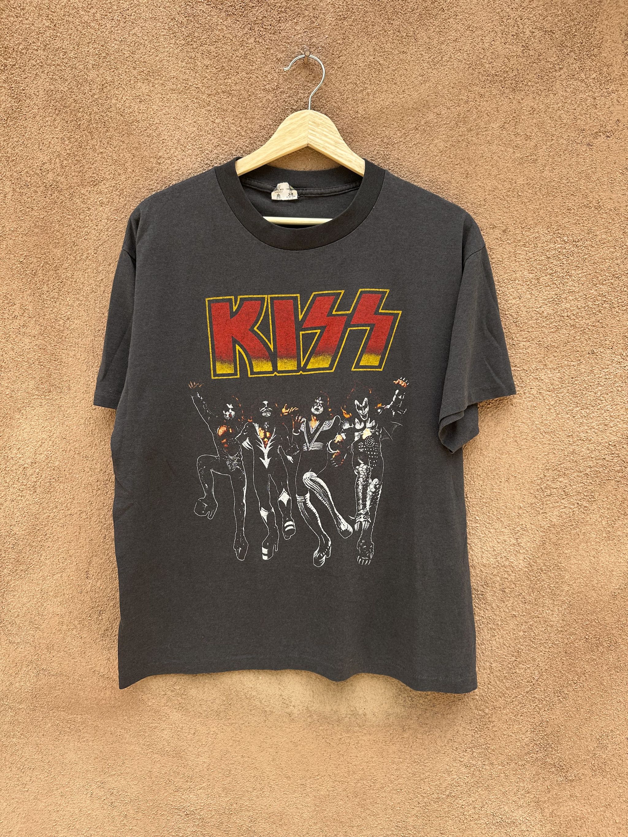 Vintage Kiss Tee – DESERT MOSS VINTAGE