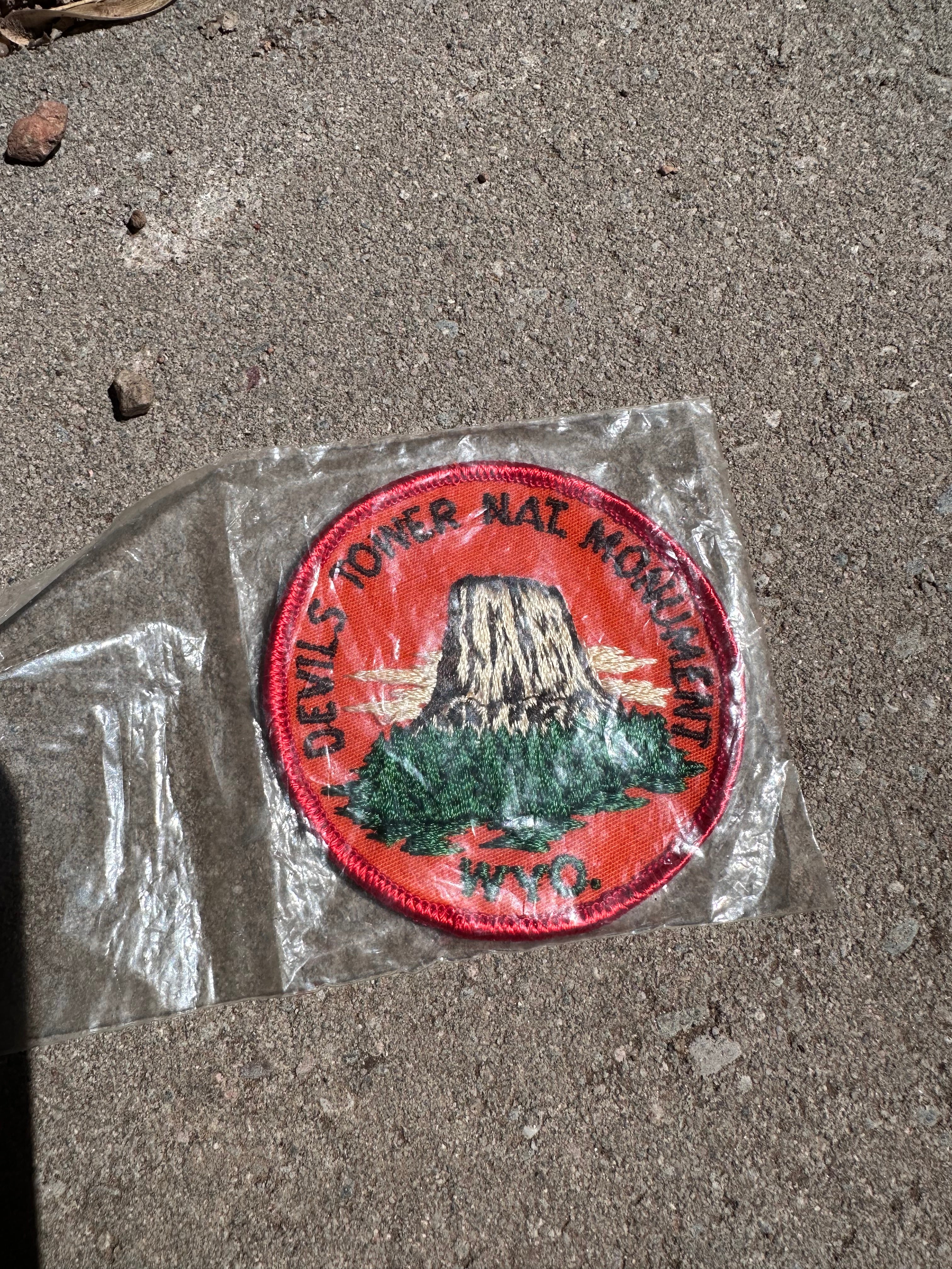 Vintage 1970's Devils Tower National Monument Patch – DESERT MOSS VINTAGE